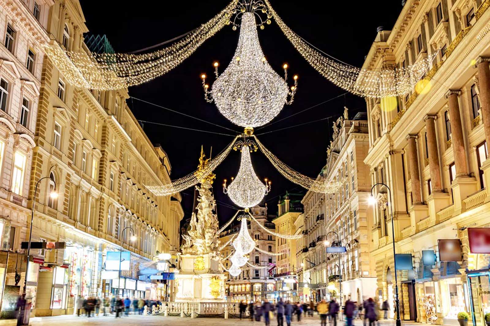 25 Best Places to Celebrate Christmas Vacations Around the World ...